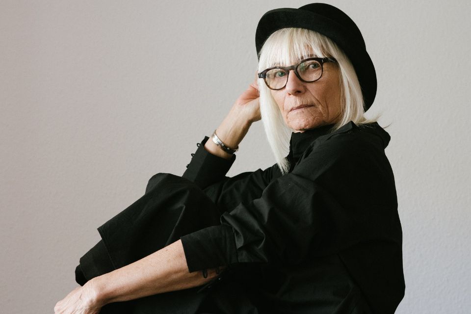 3 Signs You Need New Glasses Especially As You Age CustomEyes